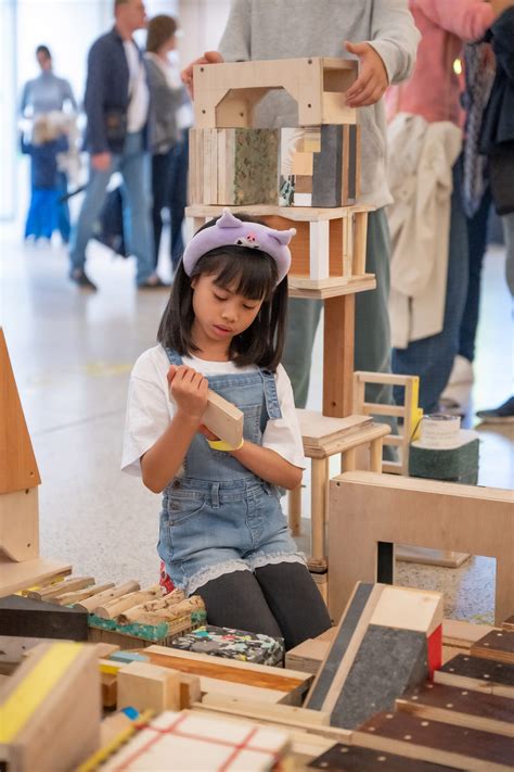 Replay Is An Interactive Architecture Game That Uses Waste Materials Replay Is An Interactive Architecture Game That Uses Waste Materials