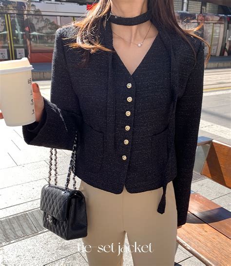 삐뽕언니 가을신상🍂타이세트 엘오브 노카라 트위드자켓4color 패드 긴팔 브이넥 포켓 싱글 금장단추 세미크롭