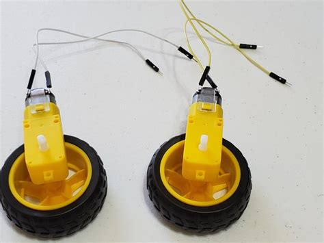how to make a wheeled robot using raspberry pi