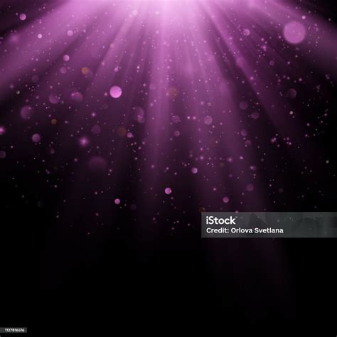 보라색 오버레이 효과 추상화 합니다 광선 배경으로 반짝 개체입니다 아래로 떨어지는 빛을 발광 하 고 플레어 빛 스포트 라이트 장면입니다 Eps 10 개념에 대한 스톡 벡터
