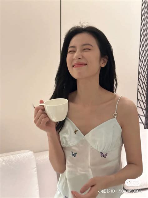 Pin De Tania Zehetmeyr Em Zhou Yu Tong 😂🤣🤣🤣🤣 Chinesas