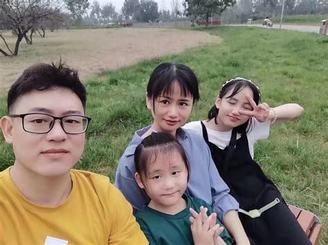 抗疫夫妻档 疫线共担当 中华网河南