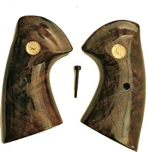 Colt Python 2020 Or Original Python Target Style Claro Walnut Grips With Medallions