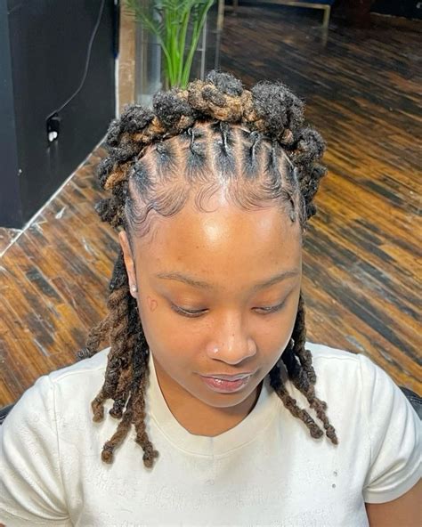 Pin By Múm Köy Yin On Locs Living Lushly In 2024 Faux Locs Hairstyles