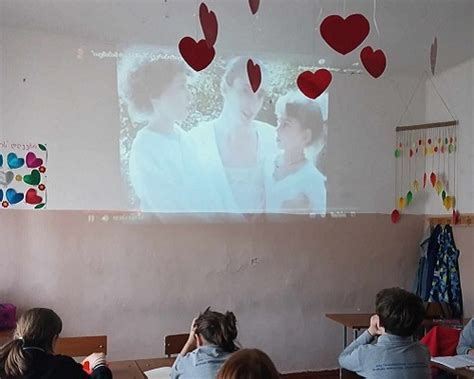 საქართველოს საპატრიარქოს წმინდა იოანე ბოლნელის სახელობის სკოლაში კინოჩვენება გაიმართა ეტალონი