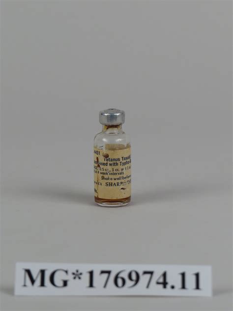 Tetanus Toxoid Fluid Combined With Typho Bacterin Mixed No 4451 2 5 Cc Smithsonian