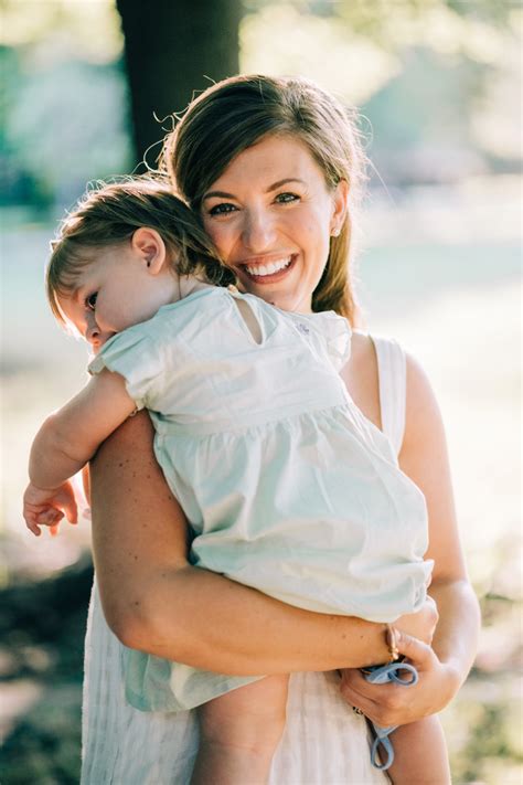 13 Creative Mother Daughter Photoshoot Ideas