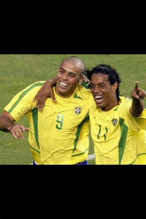 რონალდო ჩემზე უკეთესი იყო მან ერთი მუხლით ითამაშა და მისი შეჩერება ვერავინ შეძლო რონალდინიო