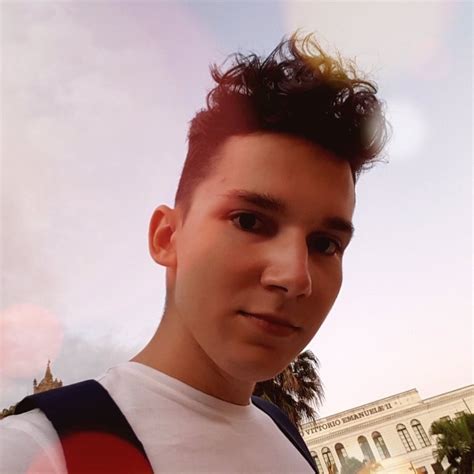 Michał Pawlikowski Warszawa Woj Mazowieckie Polska Profil