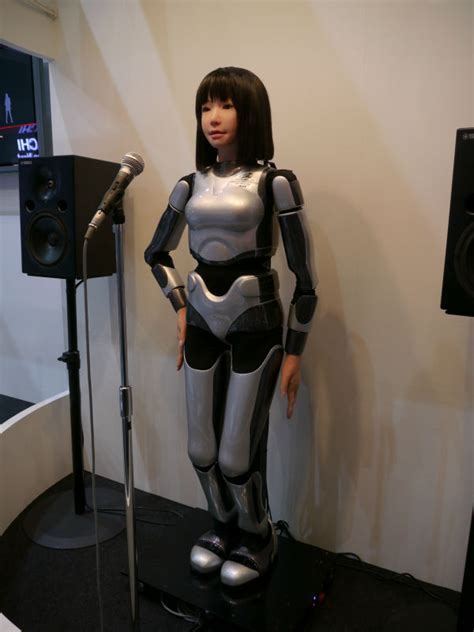 A Realistic Robot Imitating A Japanese Woman Hrp 4c Unmistaku Mim