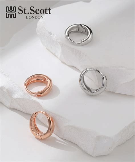 [본사정품] 심플베이직 세인트스코트 미니 스위프 원터치 이어링 Stj Eb1560 에이블리