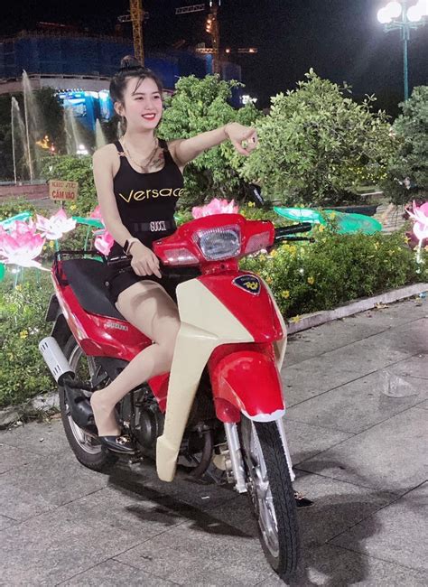 Xe đẹp Viết Bởi Trịnh Văn Musk