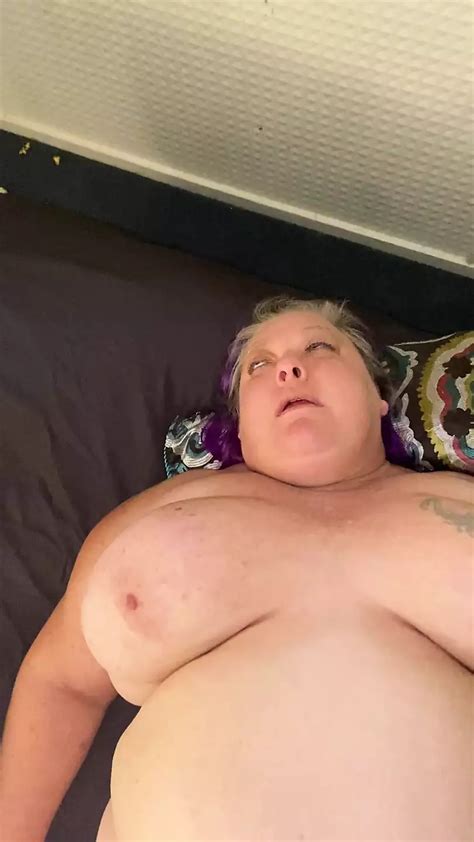 찐 집에서 만든 거유 할머니 손가락 따먹기 xHamster