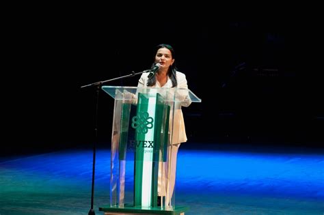 ექთნების დღე ევექსი კლინიკები