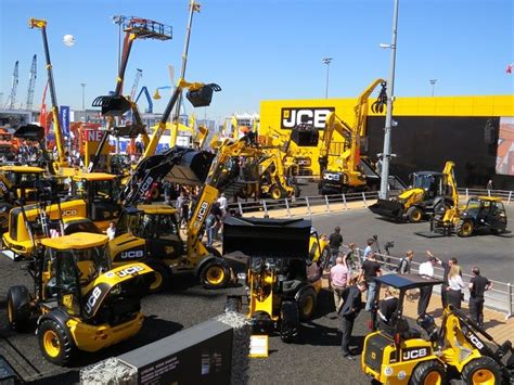 Jcb Dancing Diggers Bauma 2013