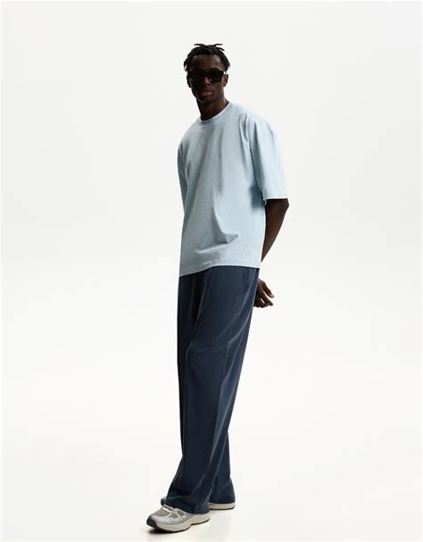 დიდი ზომის მოკლესახელოიანი მაისური კაცი Bershka