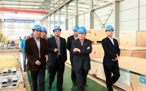 中国光大国际有限公司行政总裁陈小平一行来访德阳市东汽实业开发有限责任公司