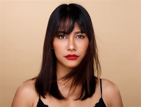 27 Jaw Dropping Razor Cut Bobs To Rock In 2024