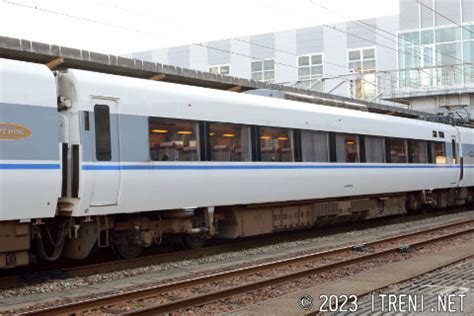 681系特急形交直流電車基本番代グループ