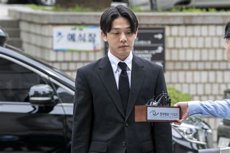 [속보] 검찰 마약 투약 혐의 유아인 구속영장 청구