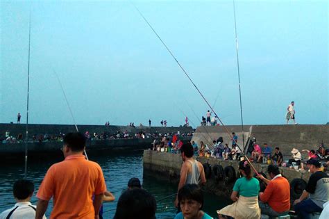 我休閒釣魚你說我違法捕魚 釣客也要上街頭抗議 信傳媒