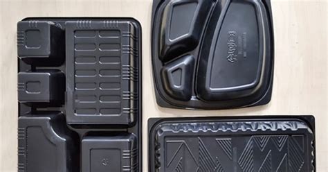 초밥 자주 담아 먹었는데검은색 플라스틱 발암물질 경고