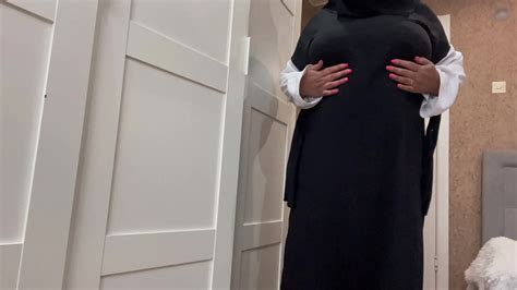 Arab Masturbates In Hijab Xnxx Com
