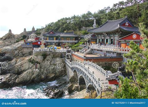Tempio Di Haedong Yonggungsa A Busan Corea Del Sud Immagine Stock Immagine Di Posizione