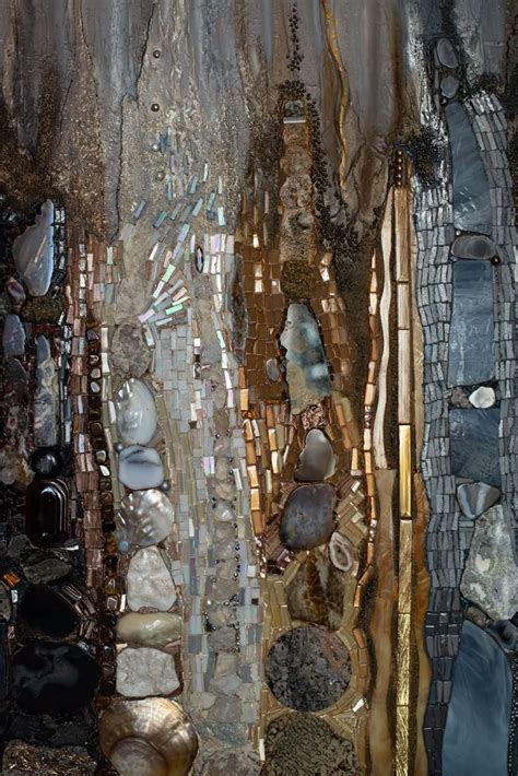 Абстрактная мозаика в бежевых тонах