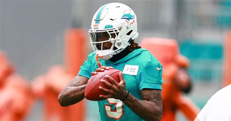 Report Dolphins Jalen Ramsey To Undergo Surgery On Knee Injury