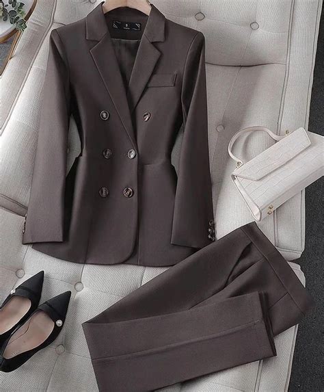 کت و شلوار زنانه رسمی 6 دگمه