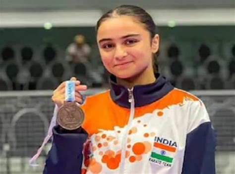 simarpreet kaur wins bronze in commonwealth karate championship
