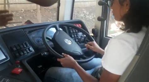 Bengaluru S First Woman E Bus Driver To Hit The Road In February Bengaluru News Times Of India