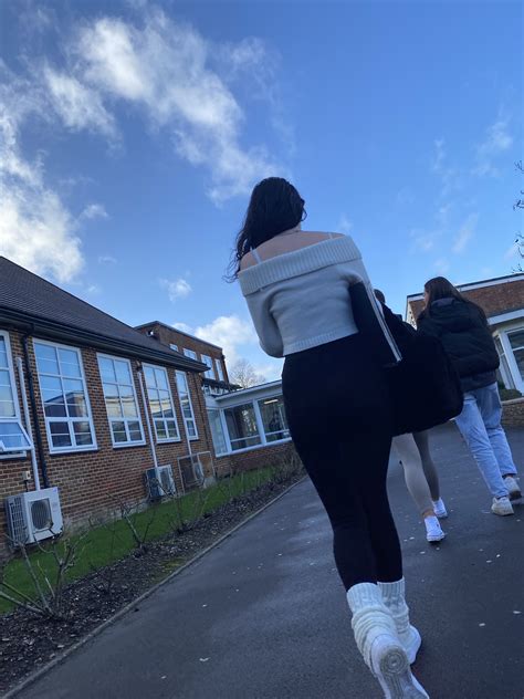 Super Cute In Tight Leggings With A VTL Spandex Leggings Yoga Pants Forum