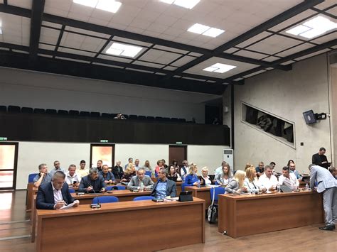 НА ЖИВО Редовно заседание на Общински съвет Благоевград Новини от информационна агенция E 79