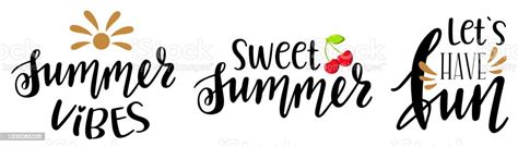 3 여름의 세트는 손 글자 로고 아이콘을 따옴표 플래너 캘린더 주최자 카드 배너 포스터 머그잔 스크랩북 베개 케이스에 대한 벡터 여름 문구 요소 격언에 대한 스톡 벡터 아트