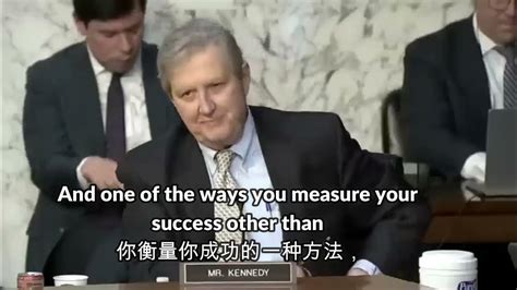 中英字幕｜让华尔街和美国股市吓破胆的美联储主席鲍威尔在参议院听证会上，为什么变成苦瓜脸？肯尼迪参议员一连串的“不是吗”让鲍威尔无法自圆其说