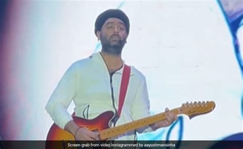 Arijit Singh Sings Pasoori At A Mumbai Concert Internet Loves It