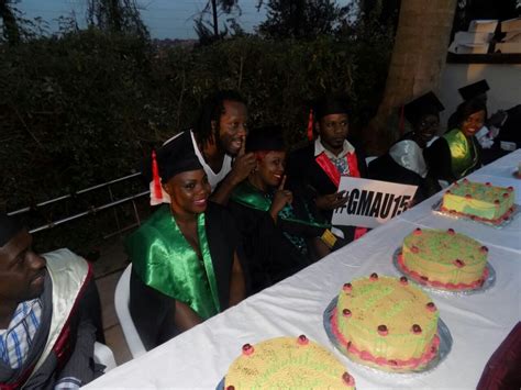 Big Size Bebe Cool Awards Campus Graduates With Ipads And Tabs Campus Bee