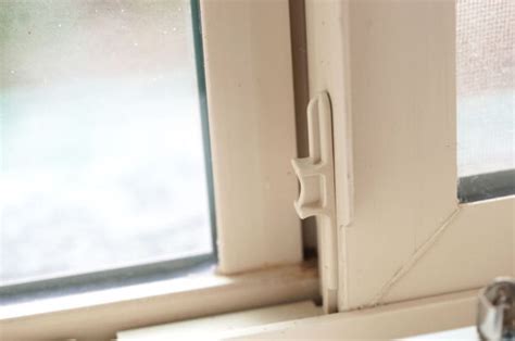 16 Types Of Window Locks Uses Styles