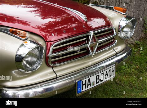 Borgward Isabella Fotos Und Bildmaterial In Hoher Auflösung Alamy