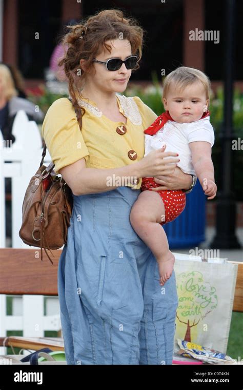 Ir A Caminar Perdonar Celsius Helena Bonham Carter Daughter Oyente Federación Rectángulo