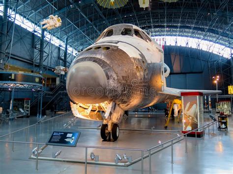 Space Shuttle Discovery At Steven F Udvar Hazy Center Editorial Image Image Of Rocket Blue