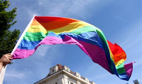 Nearly Seven Percent Of Youths In England And Wales Are Lgb Census