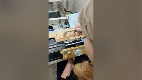 Косы и переплетения на двух фонтурах Youtube