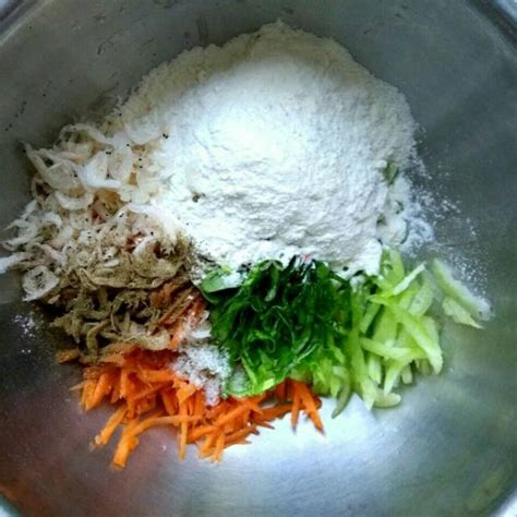 虾皮蔬菜饼，鲜香弹牙，营养丰富，操作简单！
