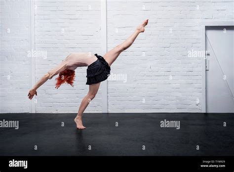 Grace Motion Hi Res Stock Photography And Images Alamy