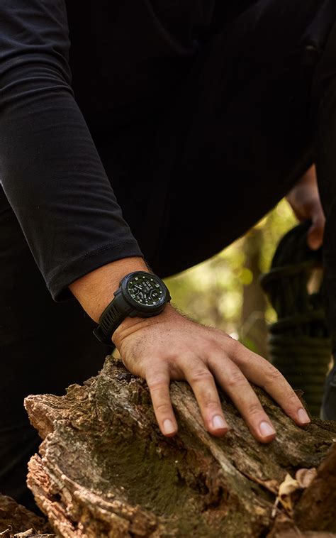Instinct Crossover Solar Tactical Fekete