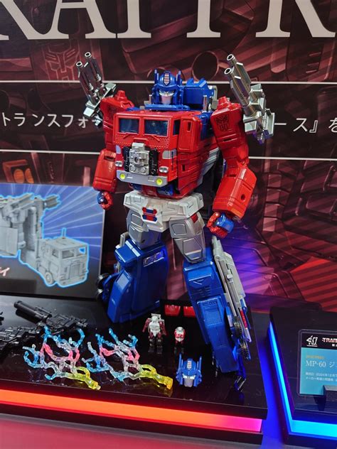 Mpg 09 Super Ginrai Mp 60 Ginrai C 03 Bumble And C 04 Cliff On Display At Shizuoka Hobby Show