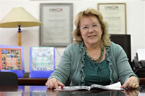 Croma Nagradu Za životno Djelo Dodjeljuje Bernardi Cecelja